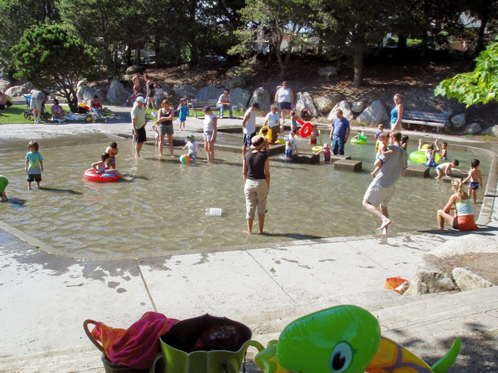 Wading pool season opens June 25 - Parkways