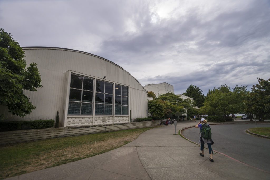Green Lake Community Center and Evans Pool parking lot closed the ...